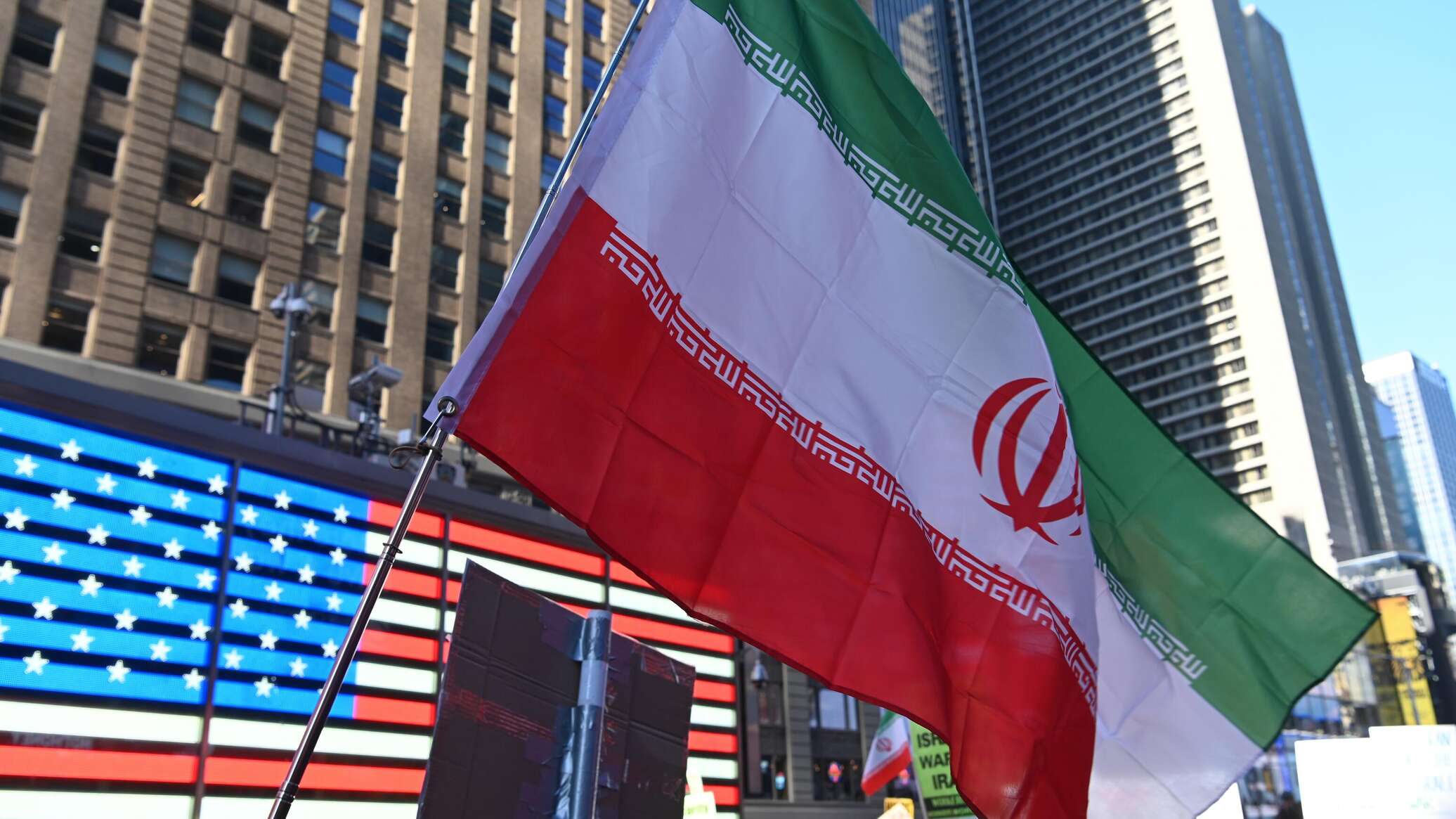 Al Arabiya и N12 опубликовали новые версии соглашения США и Ирана - 17. ...